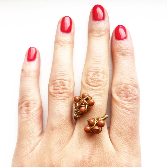 Vintage | Jewelry | Boho Gold Coil Shimmery Brown Bead Cluster Ring ...